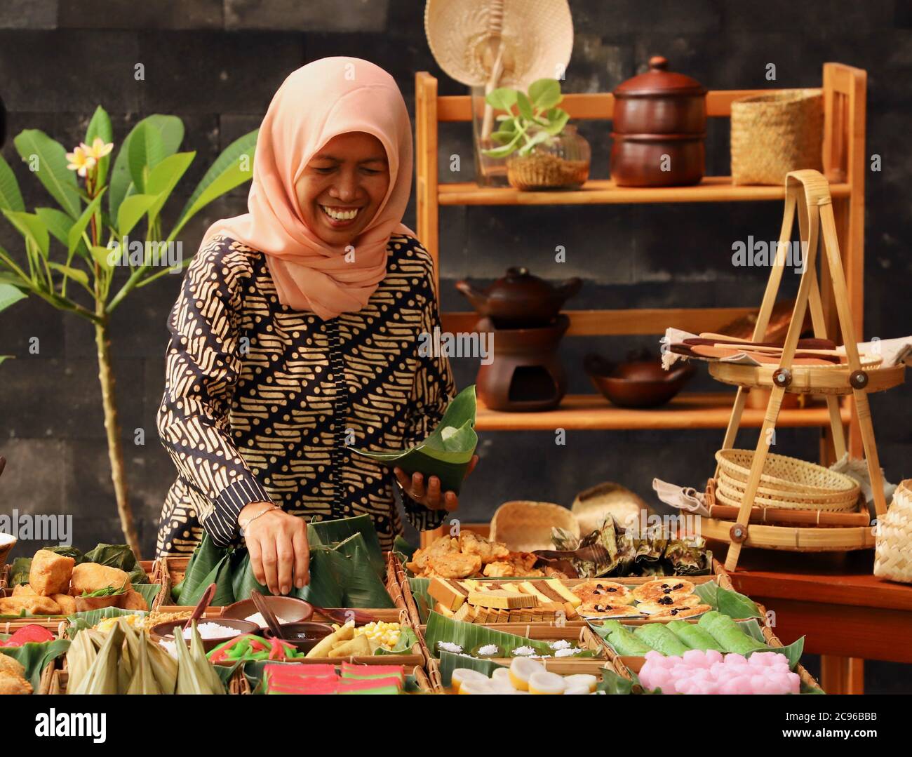 Kios Jajan Pasar, the Traditional Indonesian Sweet and Savoury Snack ...