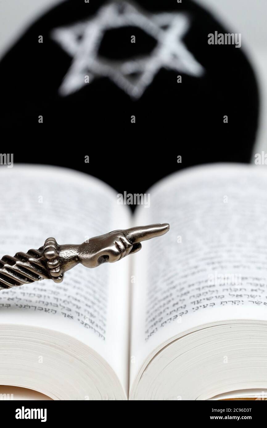 Sylver yad, kippah and Torah. Jewish symbols. France Stock Photo - Alamy