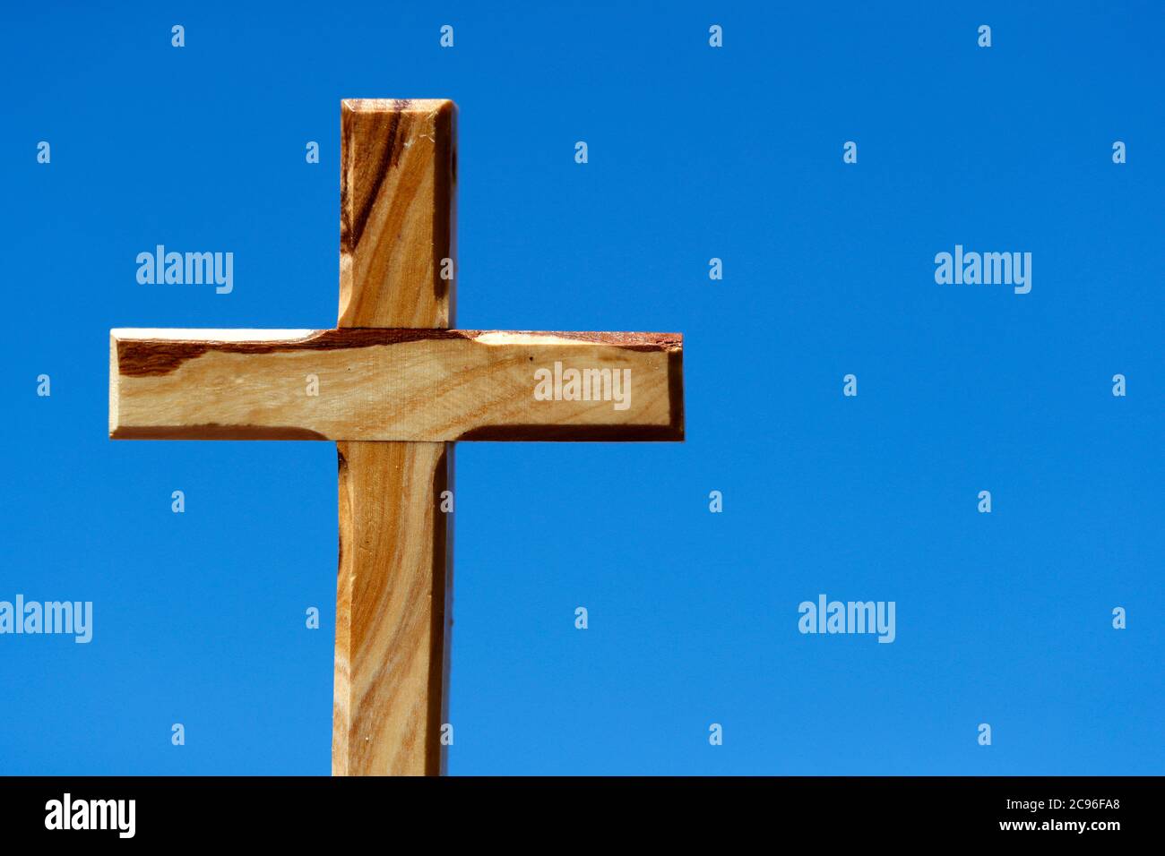 Cross against the sky hi-res stock photography and images - Alamy