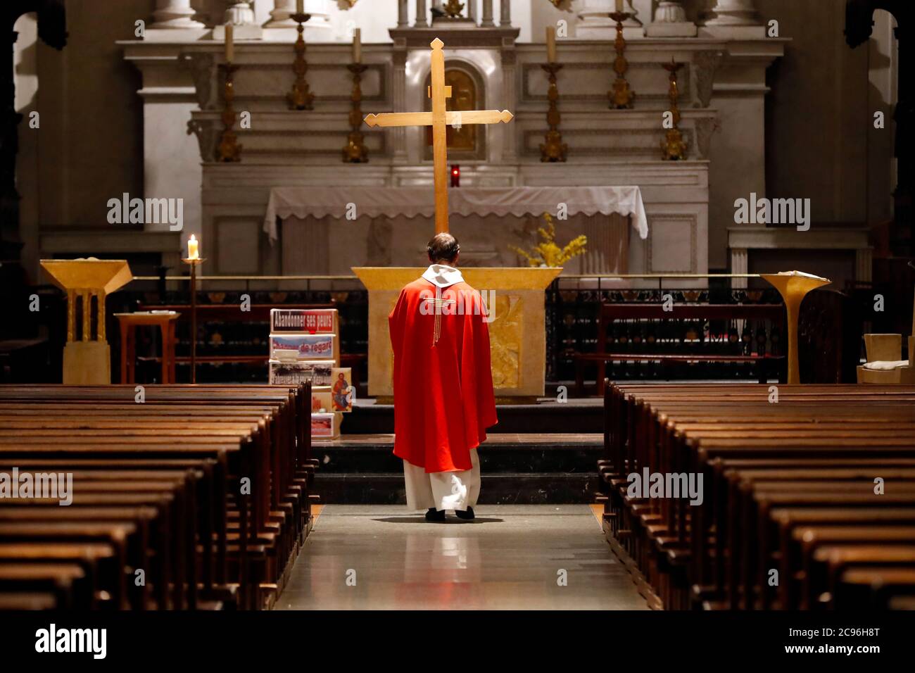 Coronavirus epidemic (COVID-19). Lockdown. Easter 2020. Celebration of ...