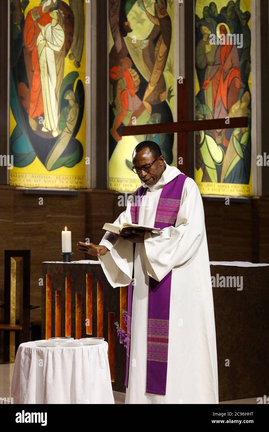 Ash wednesday celebration in St Jacques church, Montrouge, France Stock ...