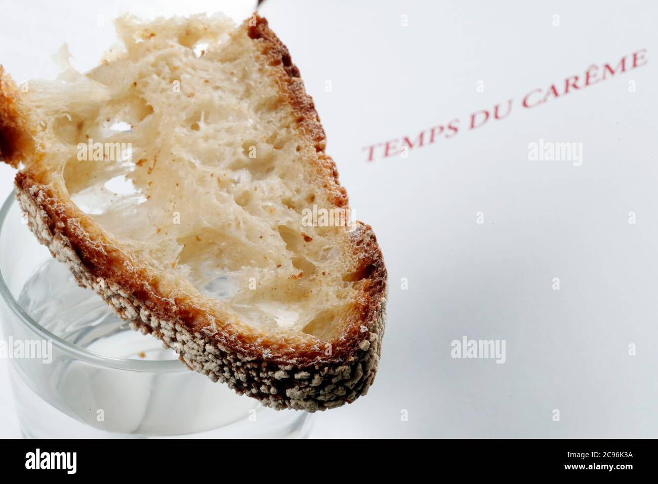 Lectionnaire du dimanche hi-res stock photography and images - Alamy