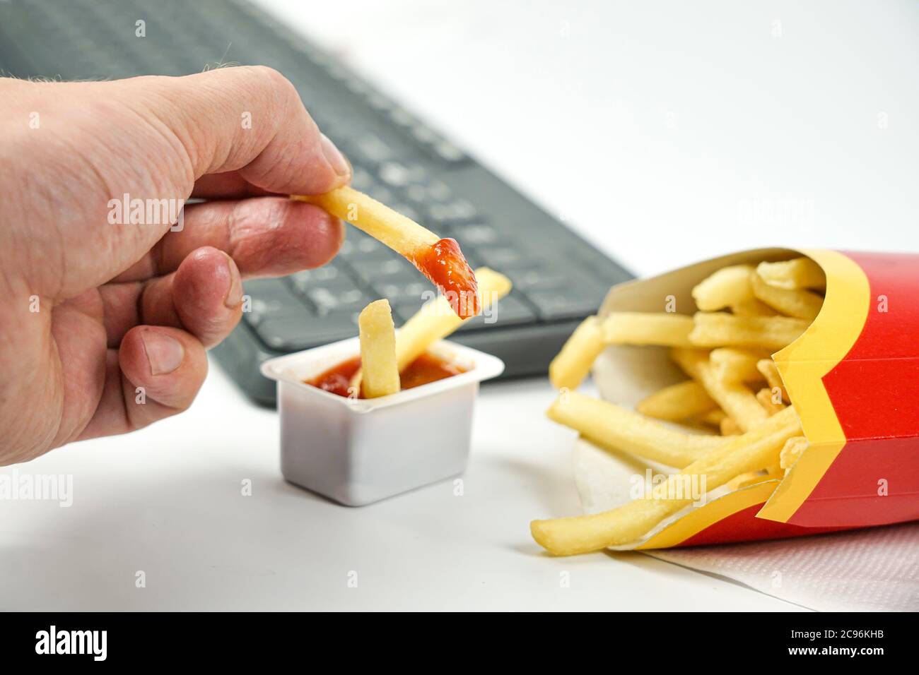 Cheeseburger and computer keyboard hi-res stock photography and images ...