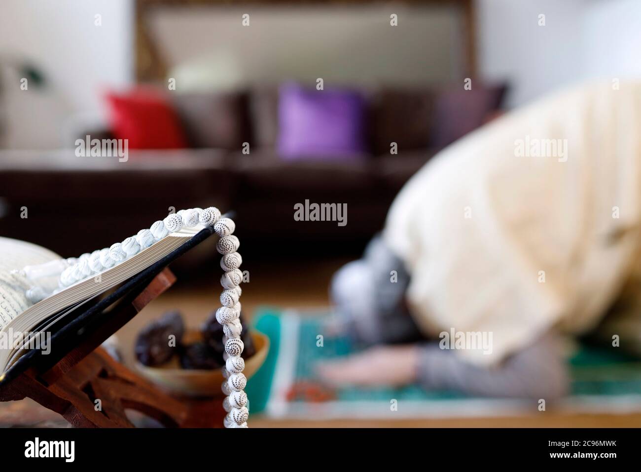 Chapelet ramadan hi-res stock photography and images - Alamy