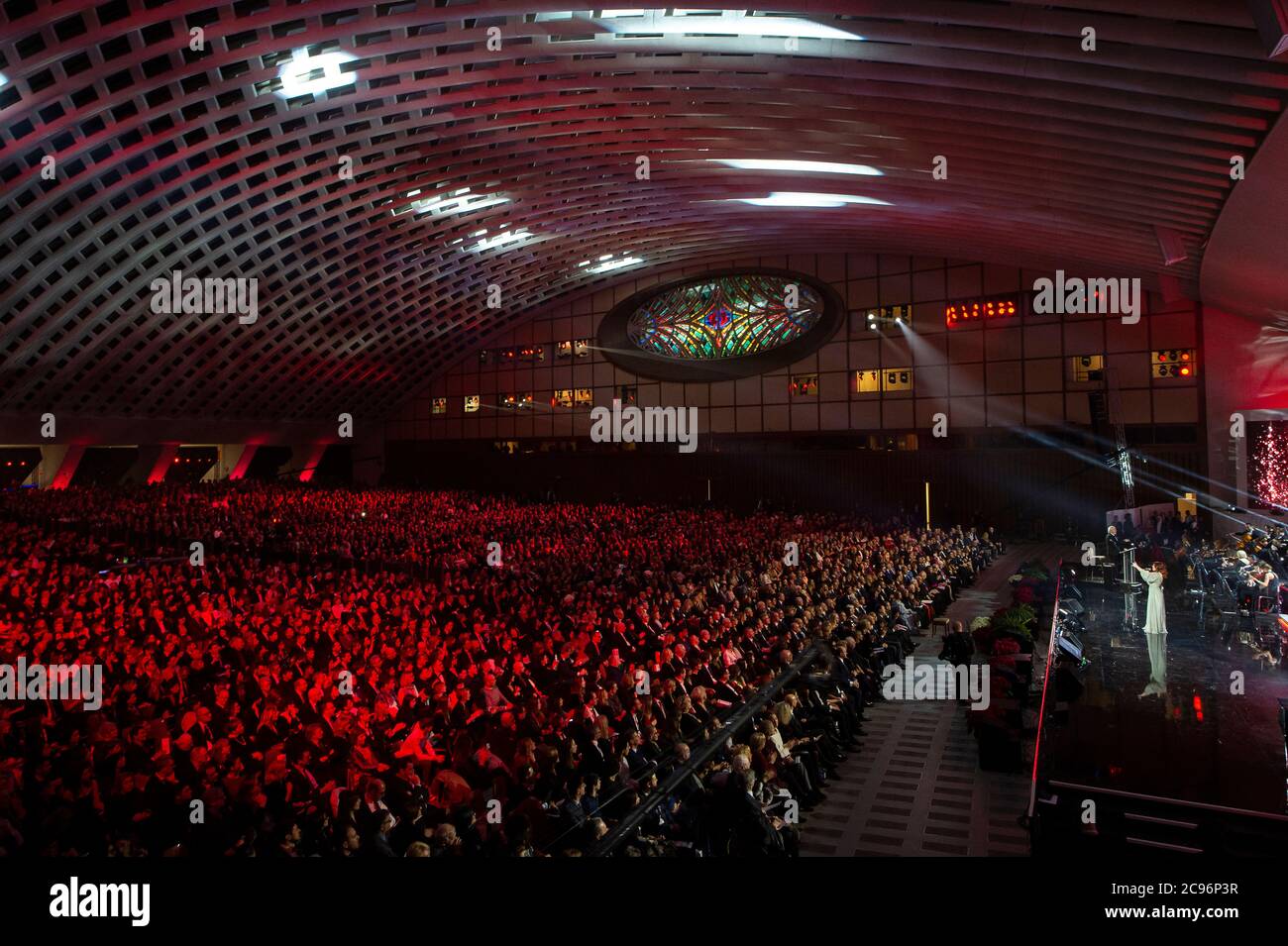 Annual Christmas concert in Paul VI Hall at the Vatican Stock Photo - Alamy