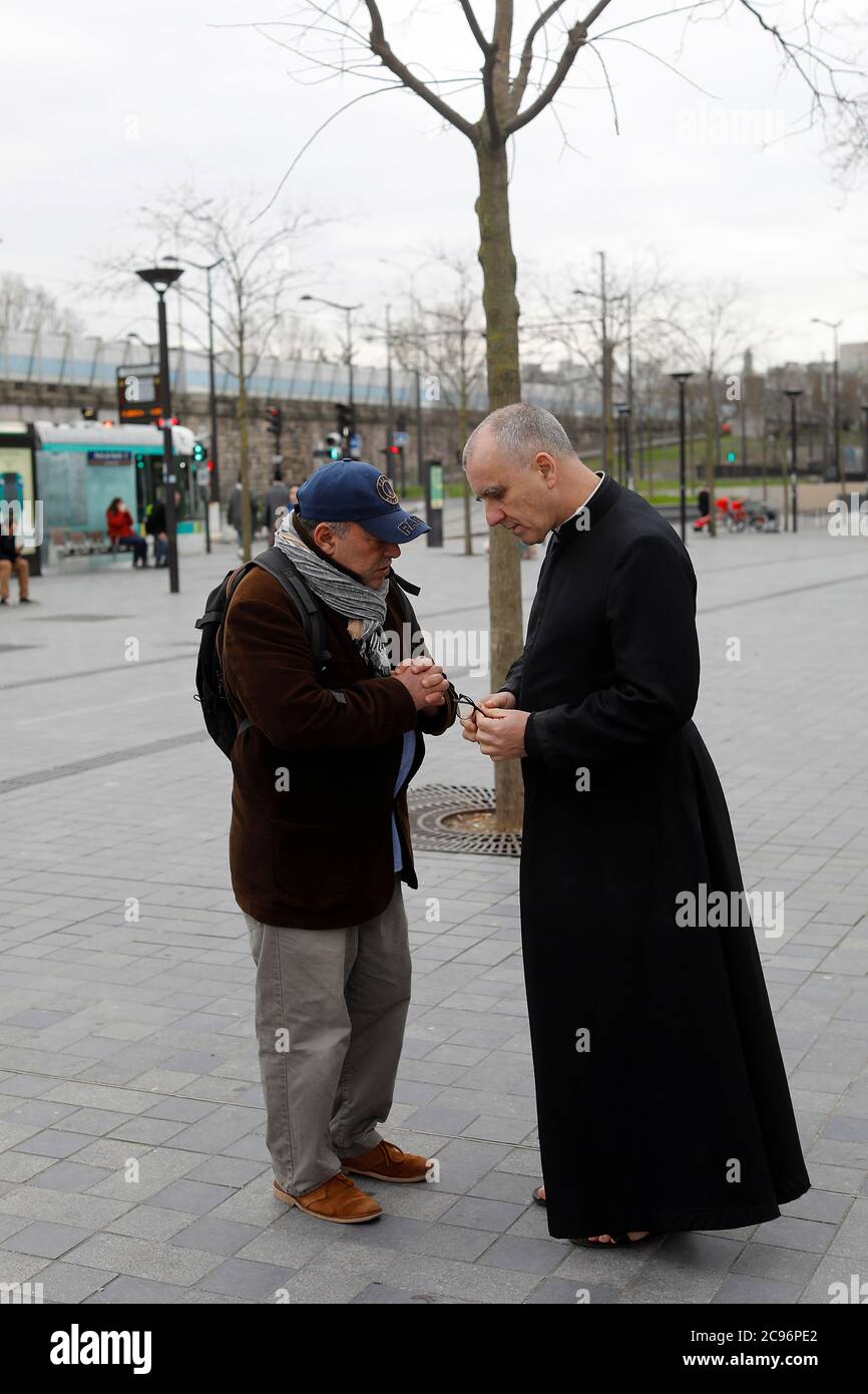 Catholic priest confession hi-res stock photography and images - Alamy