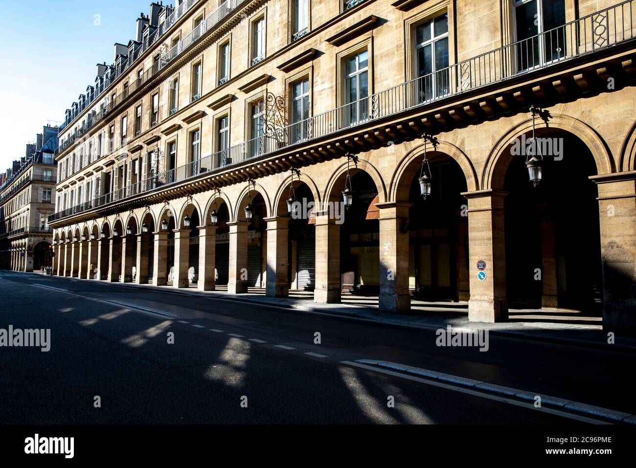 Paris 2020 street hi-res stock photography and images - Alamy