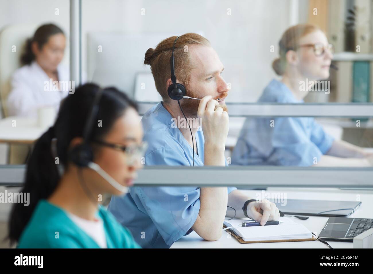 Call center operators in medical hi-res stock photography and images ...