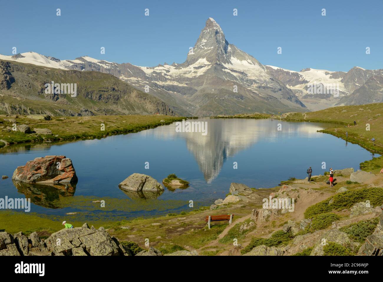 Lake Stellisee and mount Matterhorn at Zermatt in the Swiss Alps Stock ...