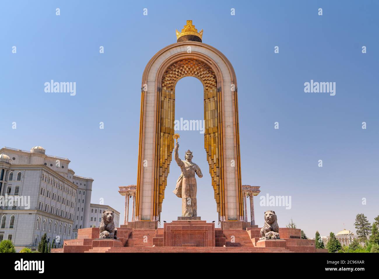 Statue of ismail somoni hi-res stock photography and images - Alamy