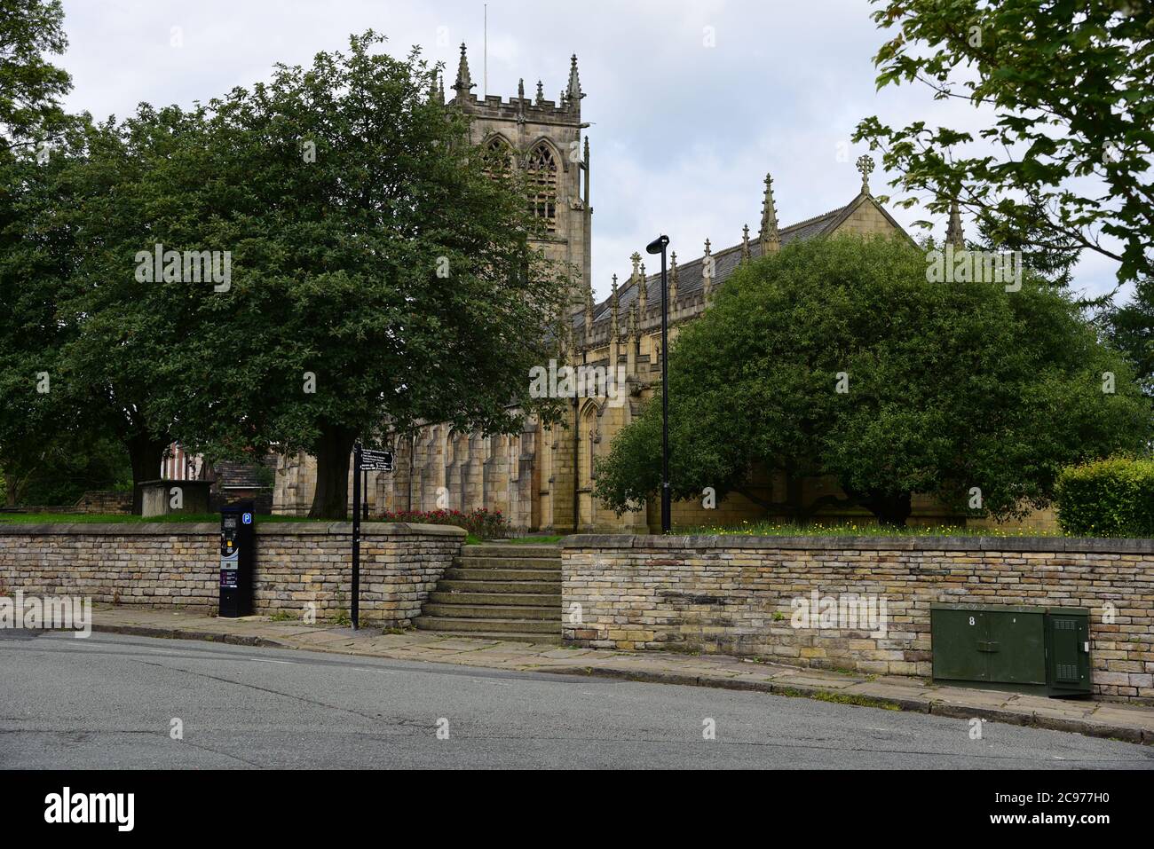 Rochdale town centre church hi-res stock photography and images - Alamy