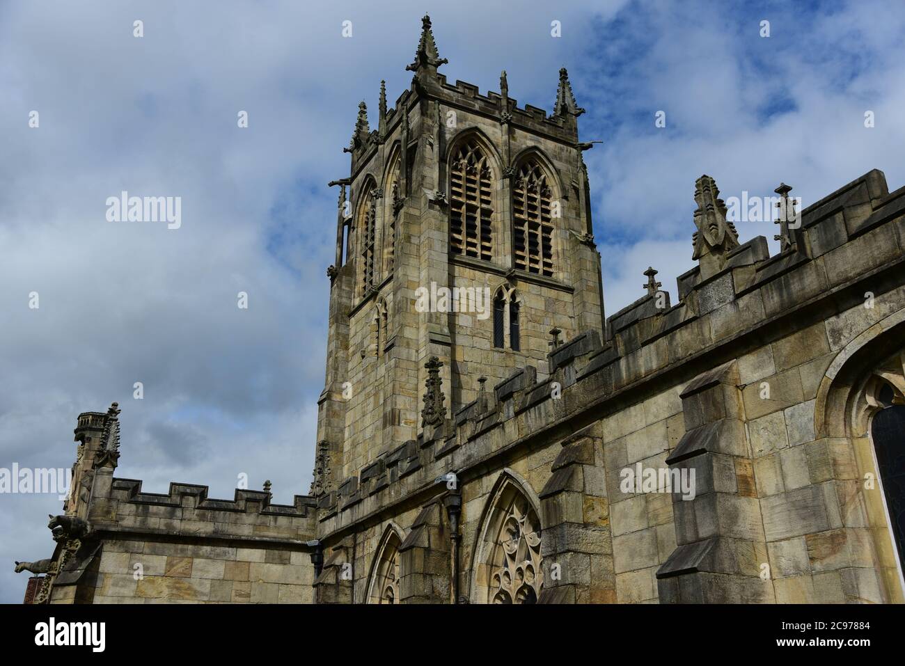Rochdale town centre church hi-res stock photography and images - Alamy