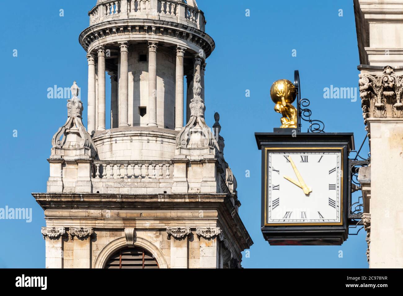 Free standing 17th century clock tower hi-res stock photography and ...