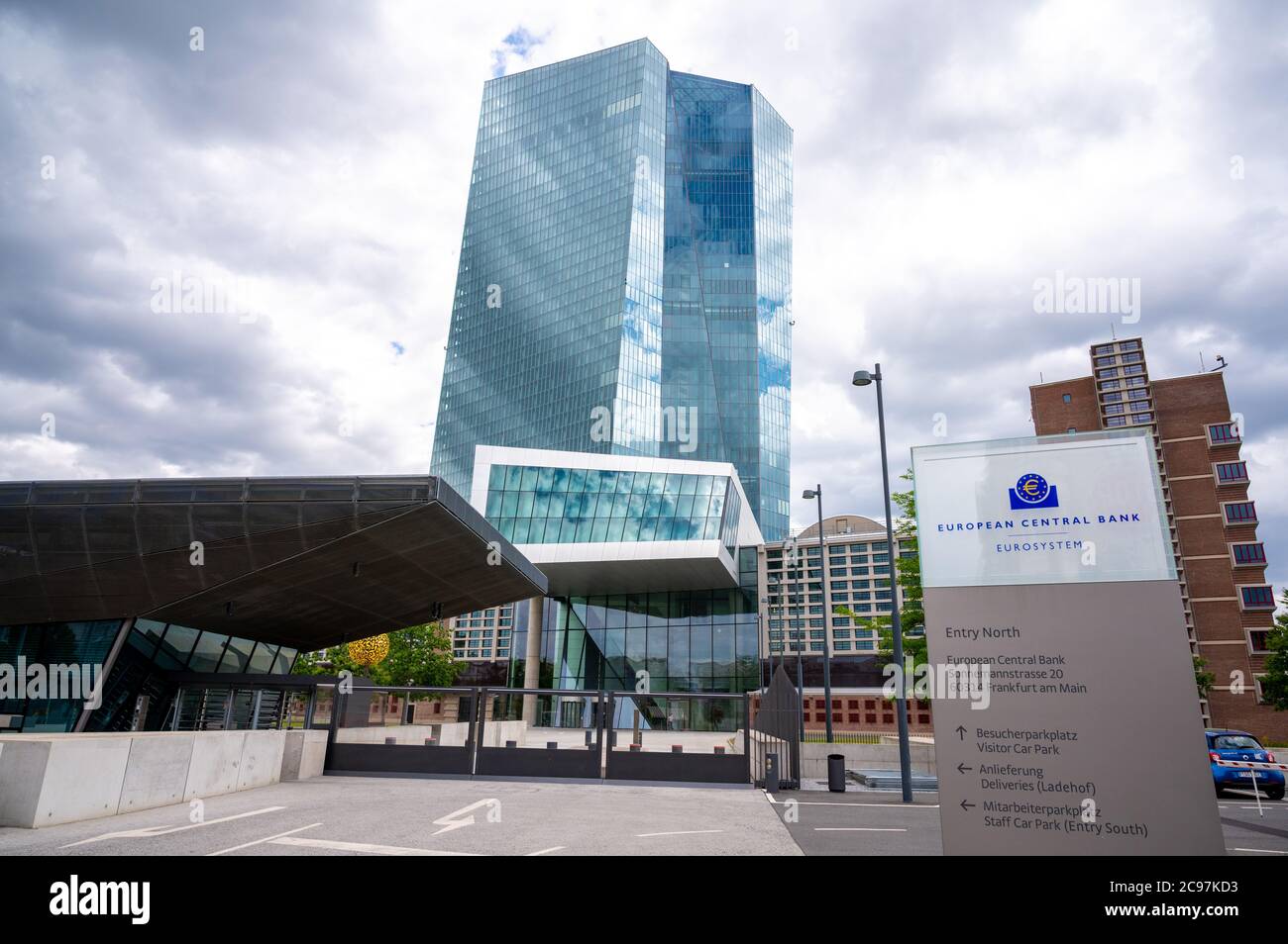 Ecb bank flag hi-res stock photography and images - Alamy