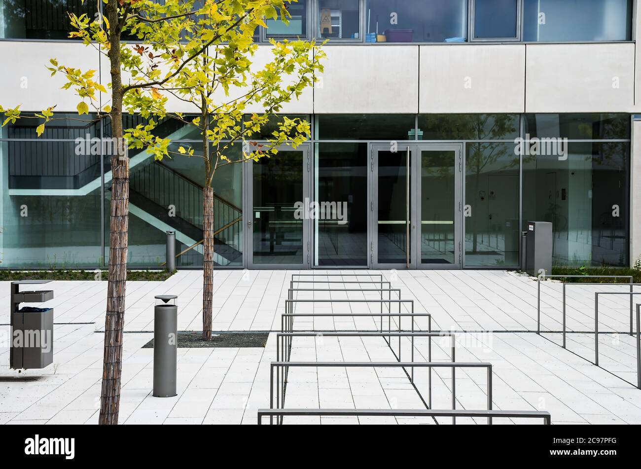 Bike racks outside building hi-res stock photography and images - Alamy