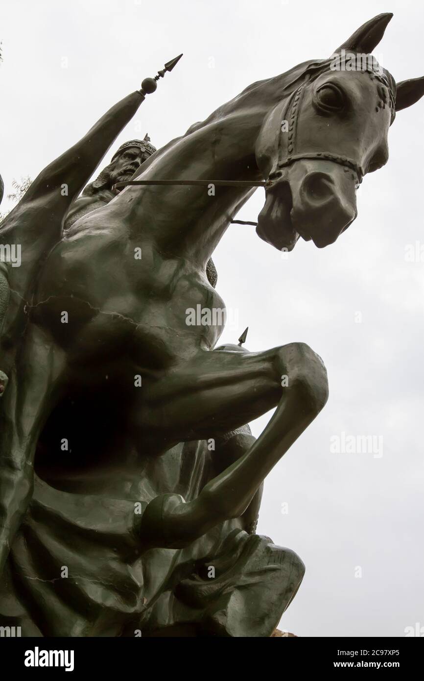 Damascus/Syria 03/29/2010 : Statue of Saladin (Salahaddin Ayyoubi ...