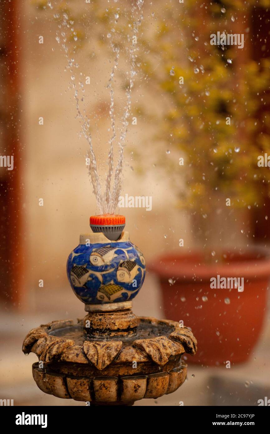 Sprinkler patterns hi-res stock photography and images - Alamy