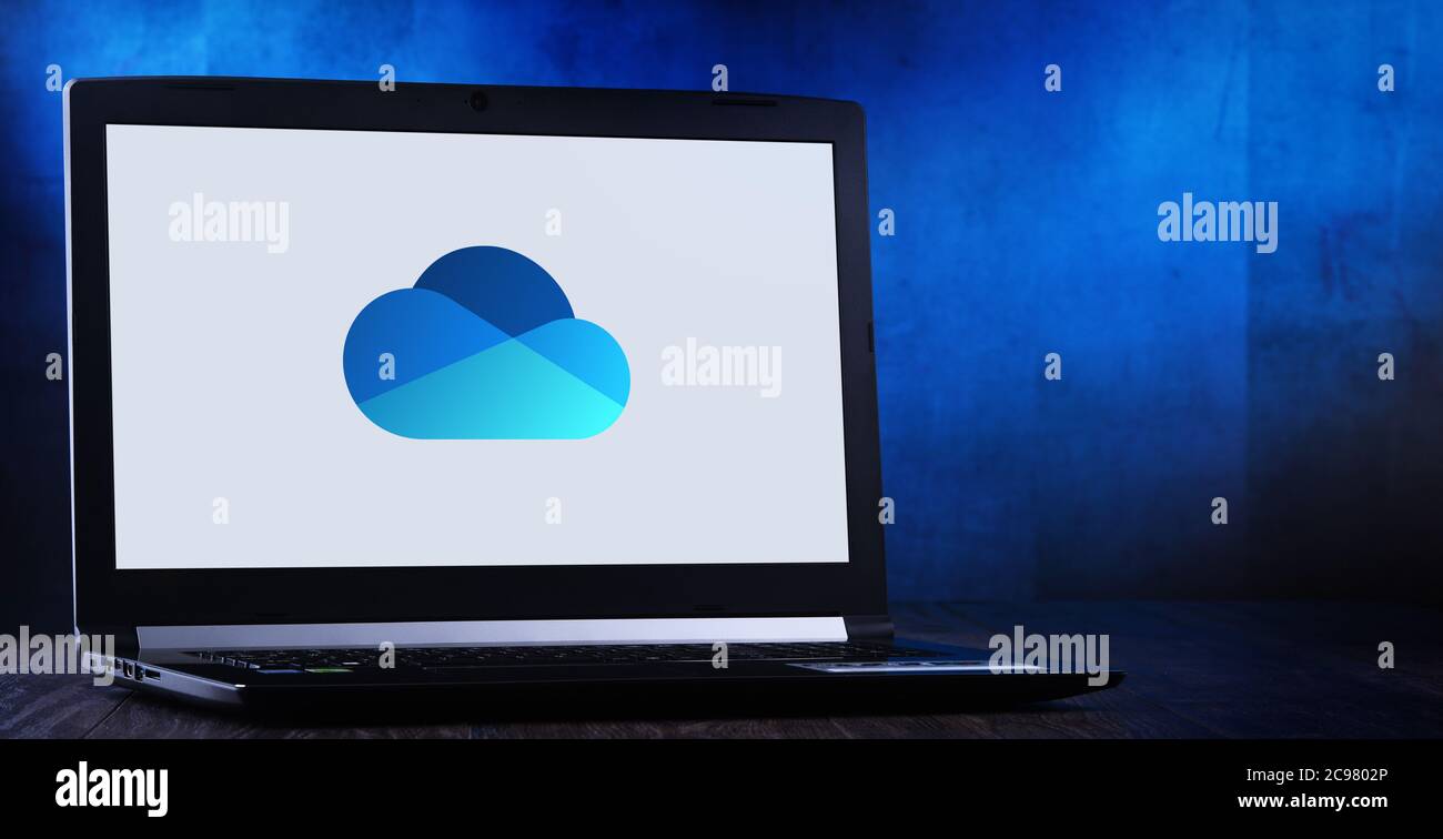 Microsoft one drive laptop hi-res stock photography and images - Alamy