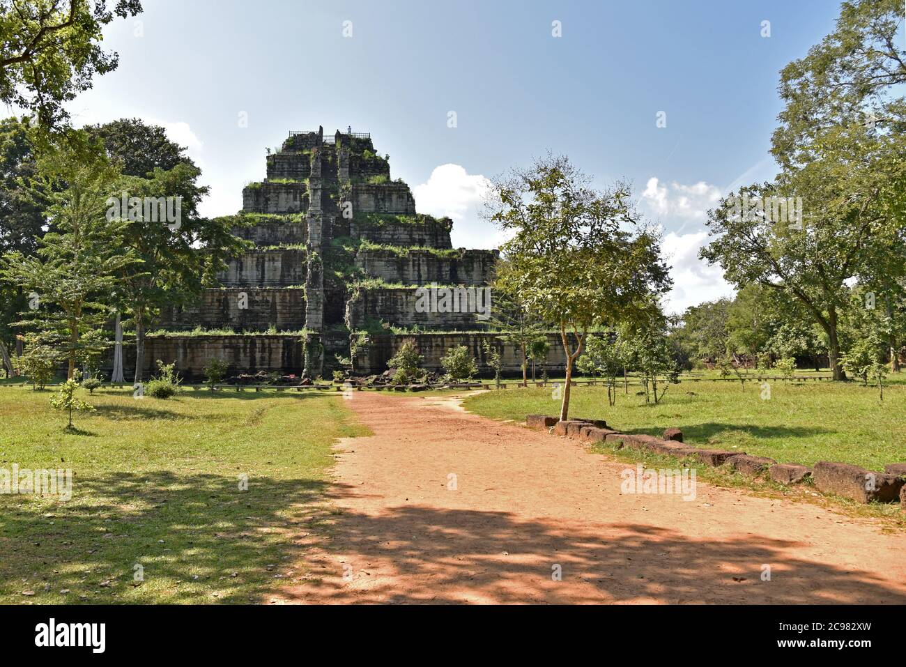 The seven-tiered pyramid, Prang in Koh Ker, Cambodia Stock Photo - Alamy