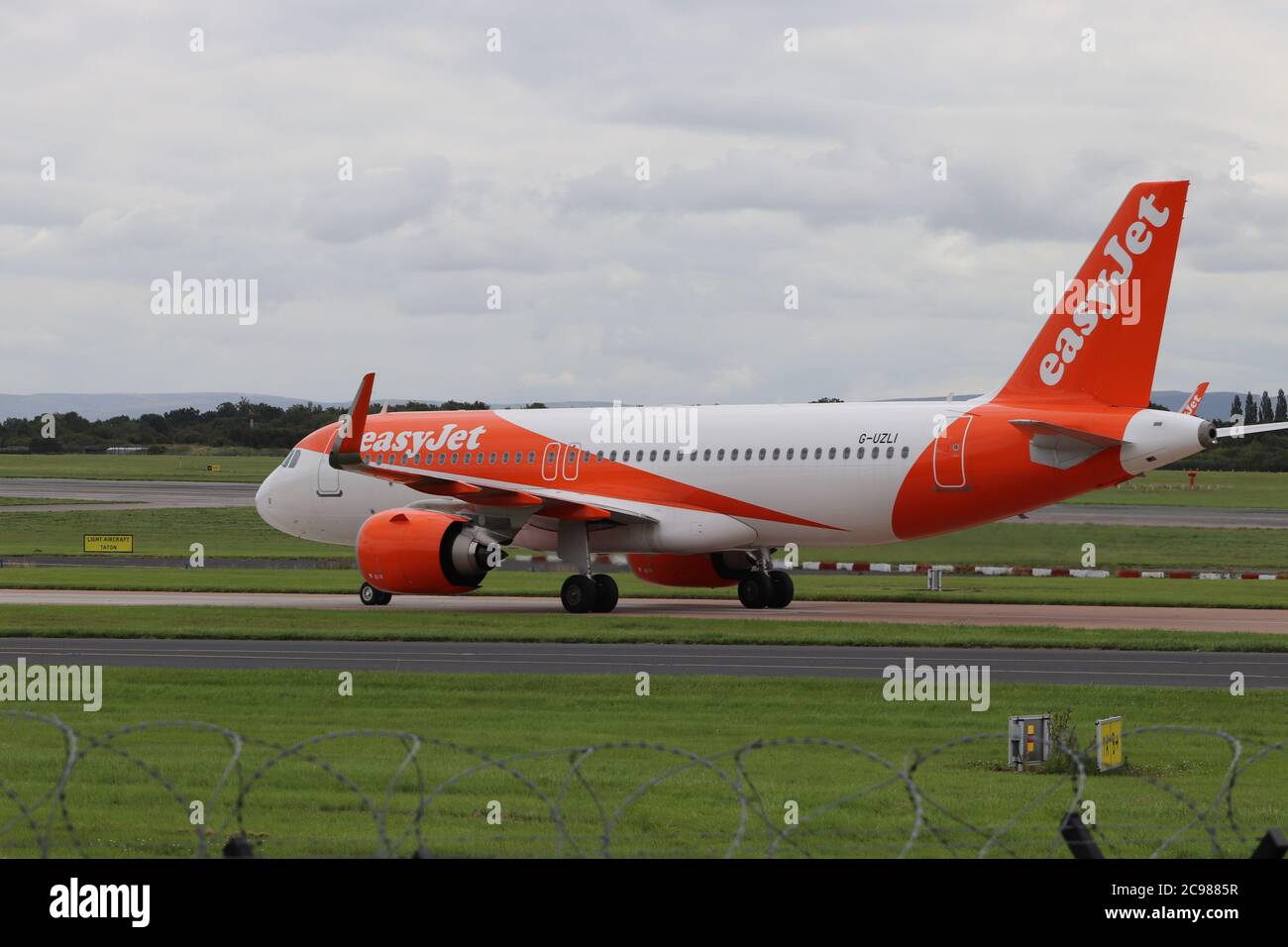 EasyJet Airbus A320 neo at Manchester airport Credit : Mike Clarke ...