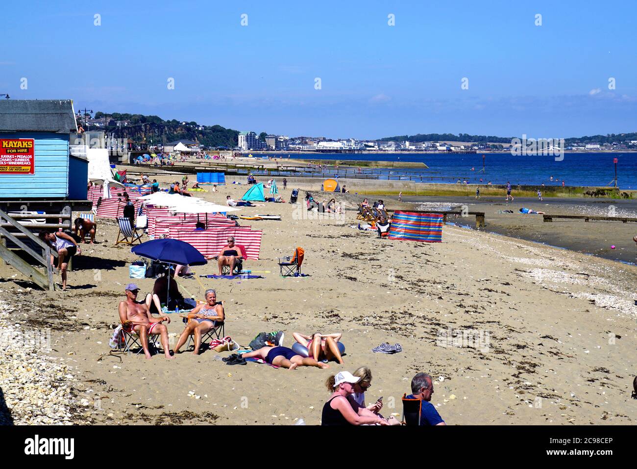 Sandown beach isle wight summer hi-res stock photography and images - Alamy