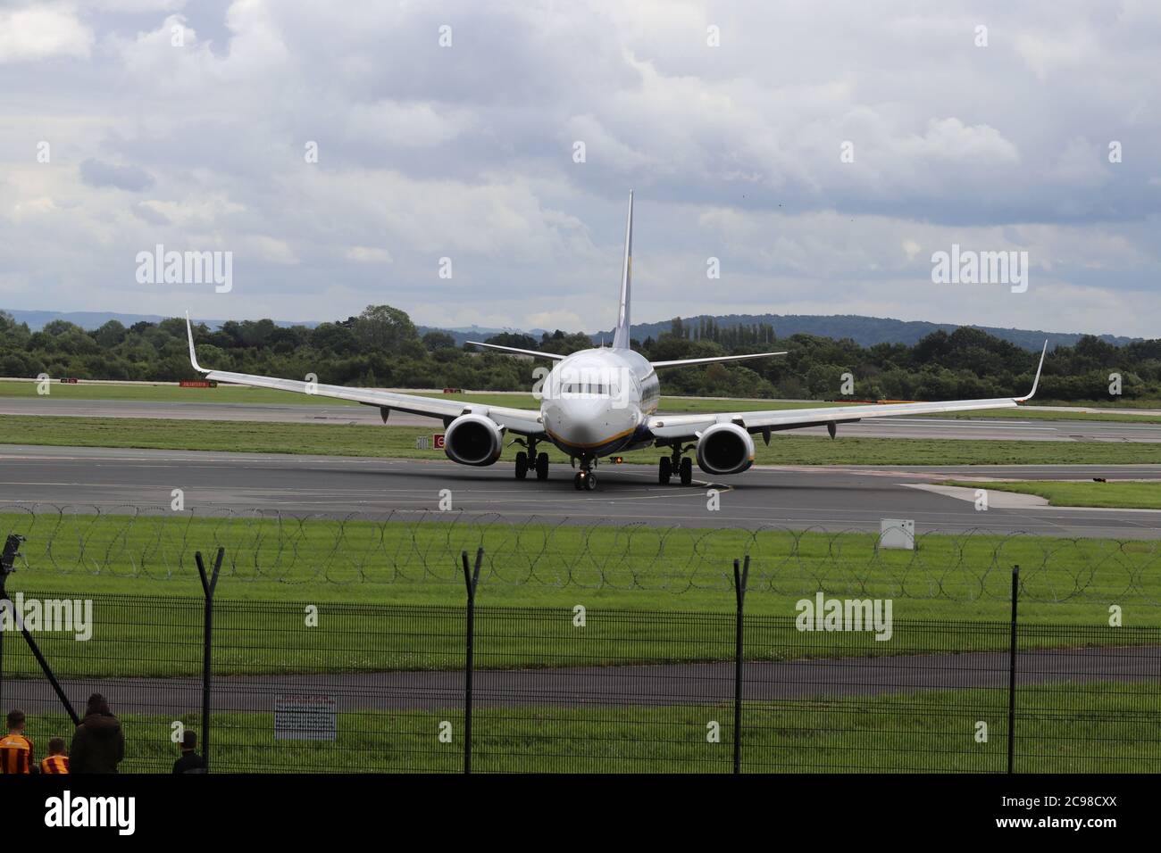 Runway Visitor park is a park at Manchester airport offering runway ...