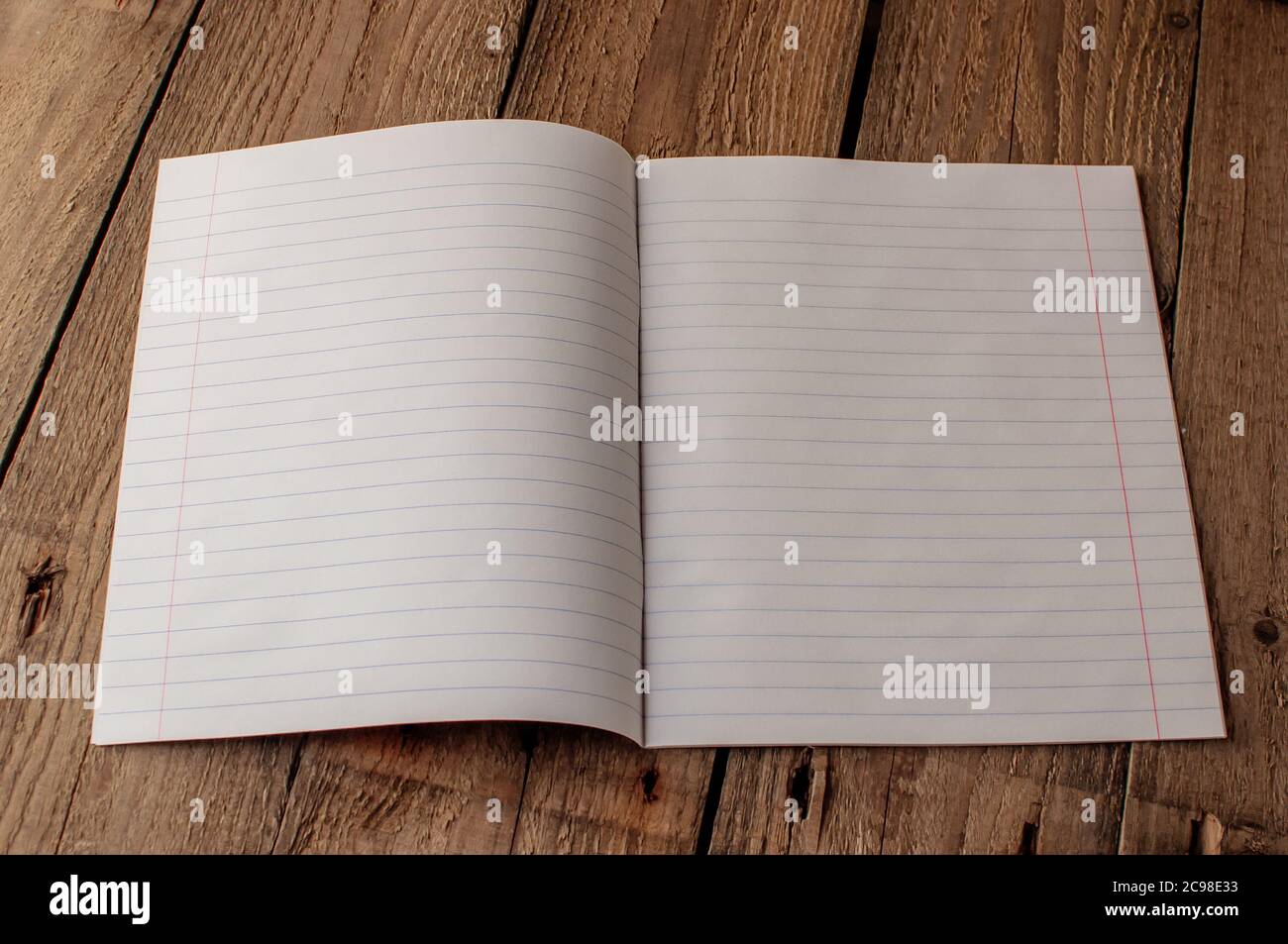 Children reading books table hi-res stock photography and images - Alamy