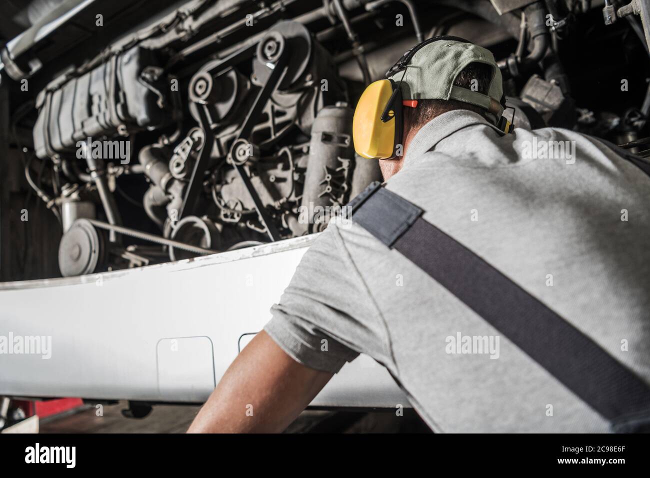 Bus engine hi-res stock photography and images - Alamy