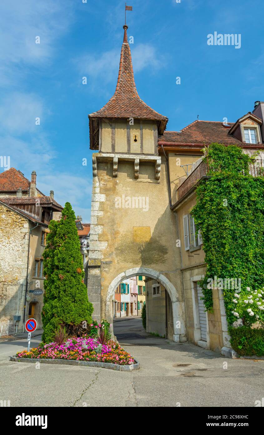 Switzerland, Neuchatel Canton, Le Landeron, south fortified gate circa ...