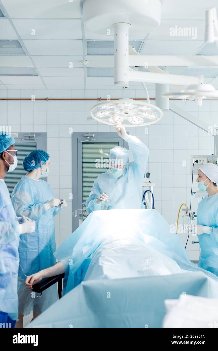 Dark operation room hi-res stock photography and images - Alamy