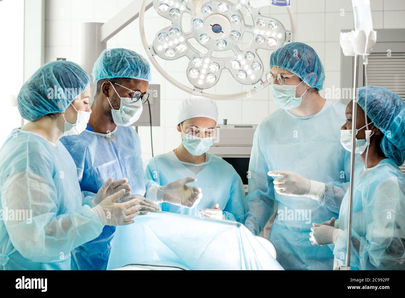 Medical decision making hi-res stock photography and images - Alamy