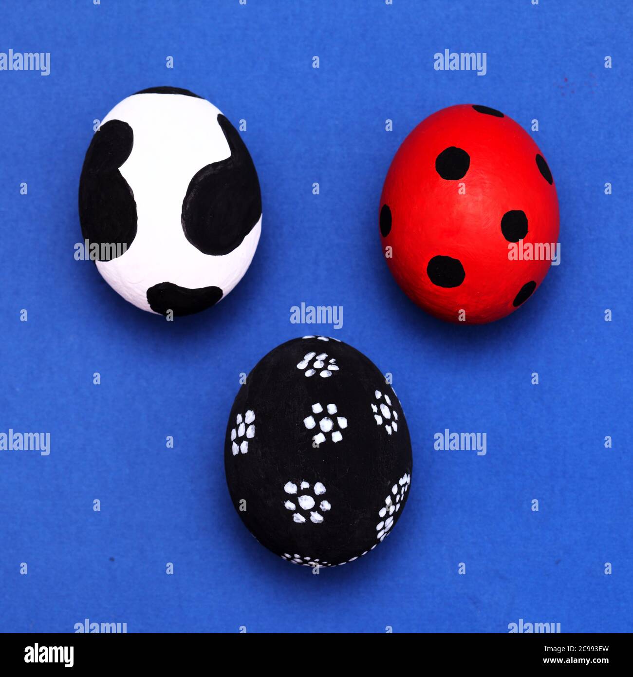 Colorful eggs, with dotted ornament Stock Photo - Alamy