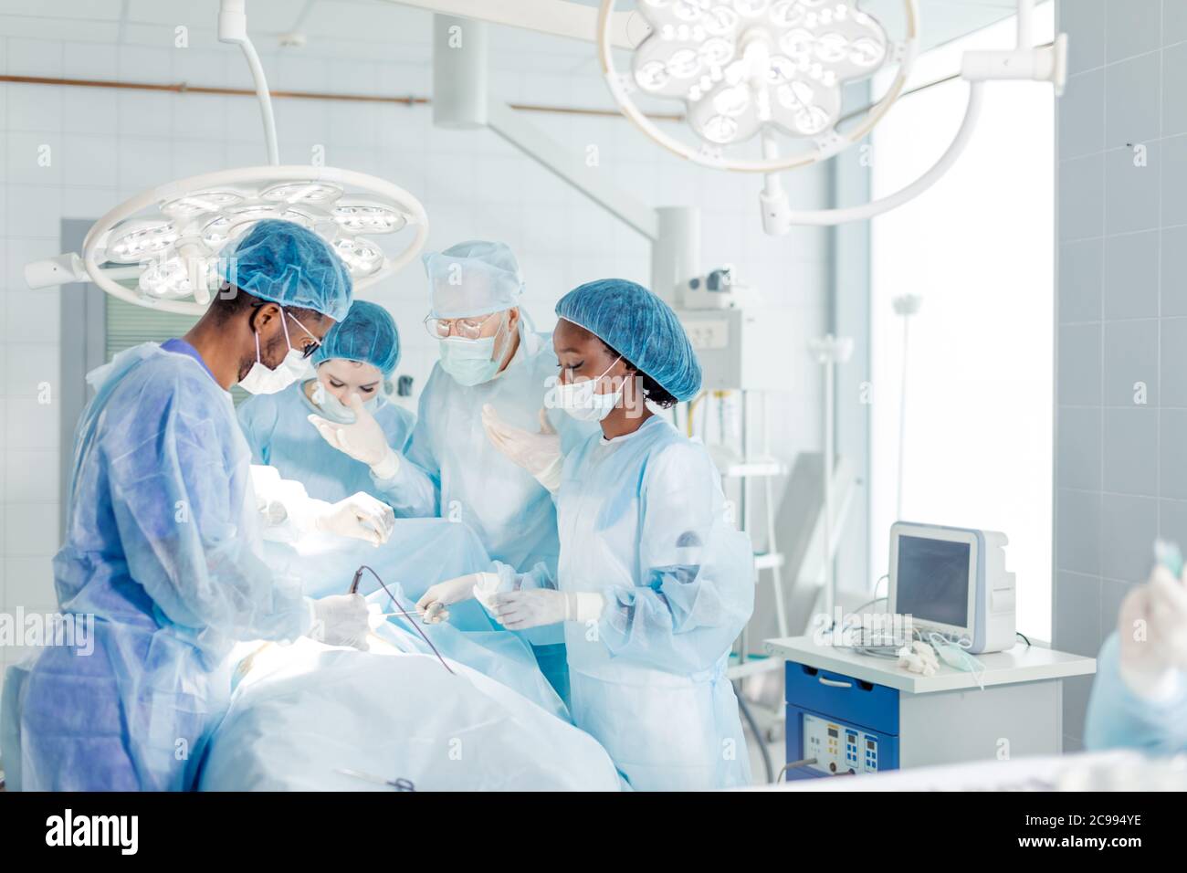 Doctors In Operation Theater High Resolution Stock Photography and ...