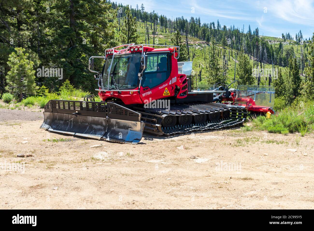 Snow tractor hi-res stock photography and images - Alamy