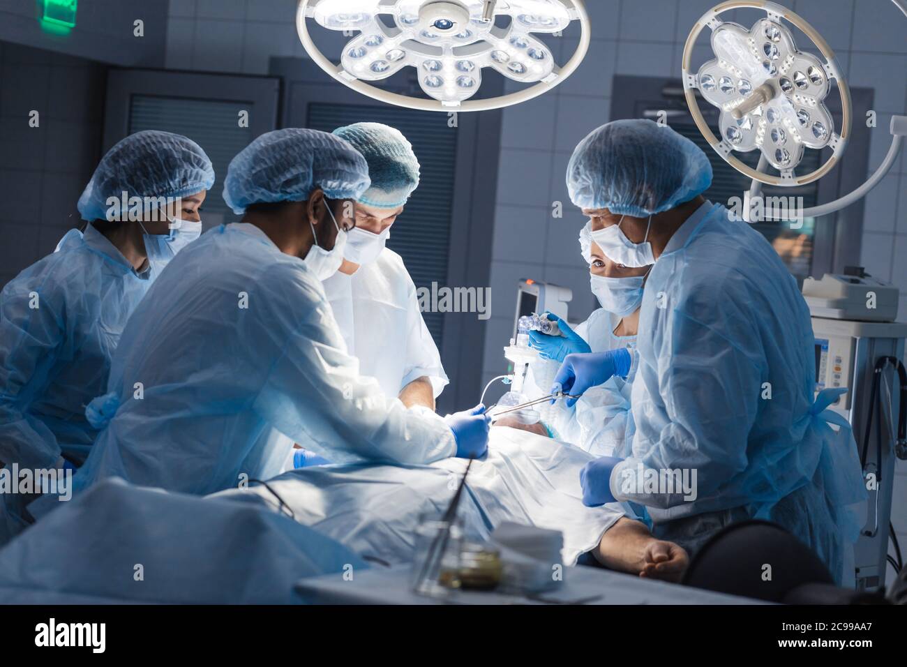 Trauma team emergency hospital hi-res stock photography and images - Alamy