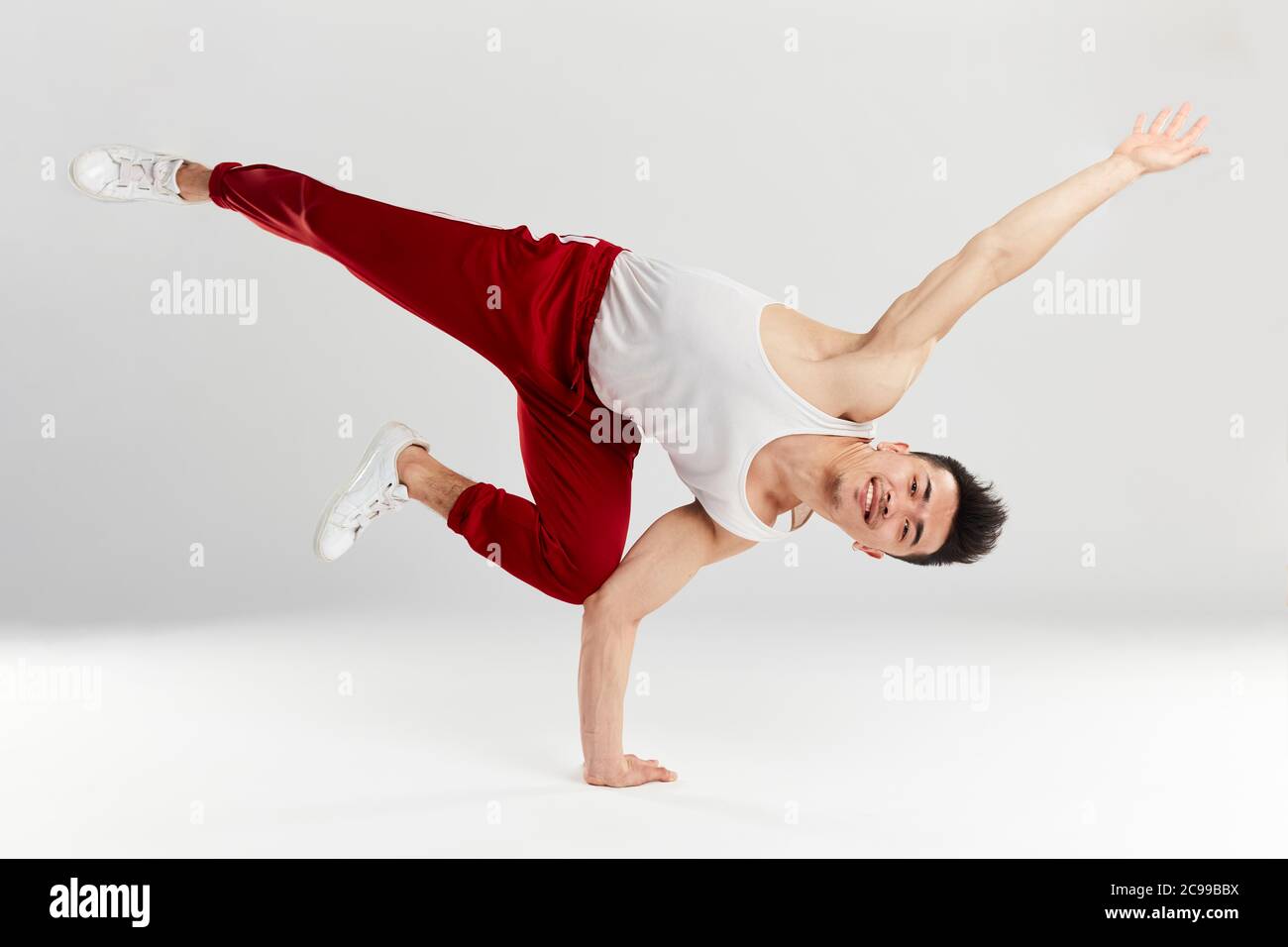 Korean bboy hi-res stock photography and images - Alamy