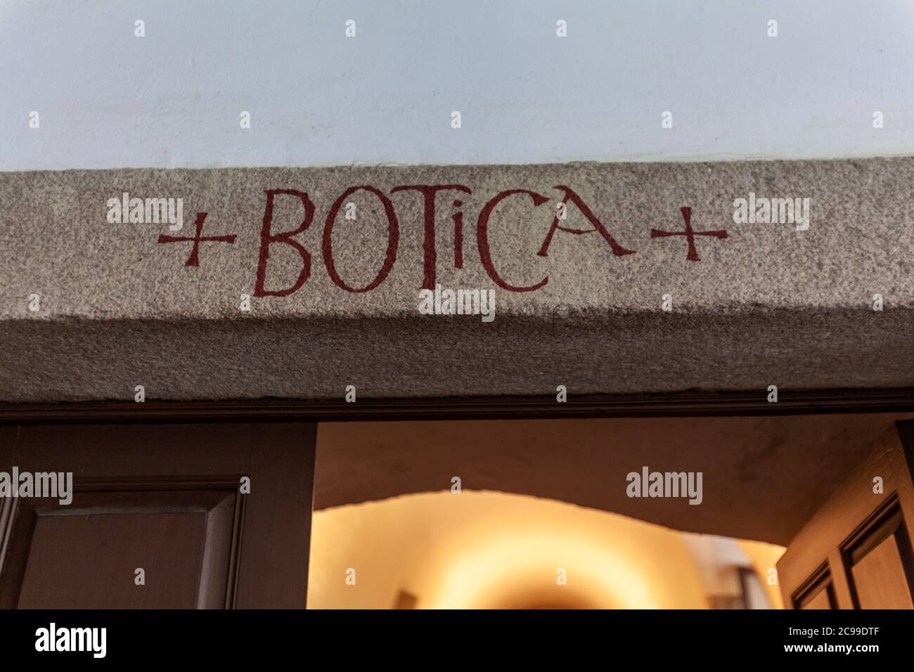Botica hi-res stock photography and images - Alamy
