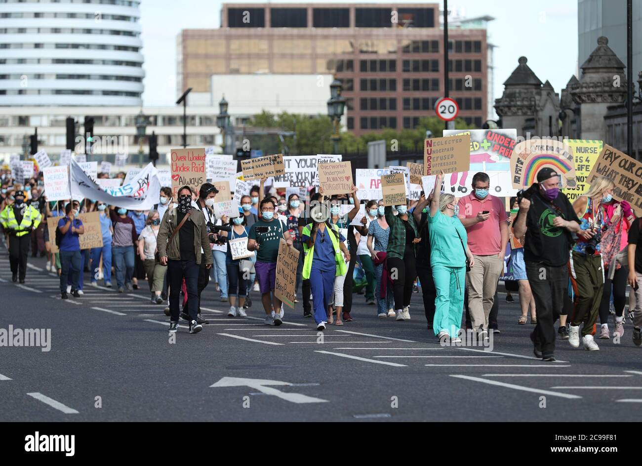 Keep our nhs public and nurses united hi-res stock photography and ...