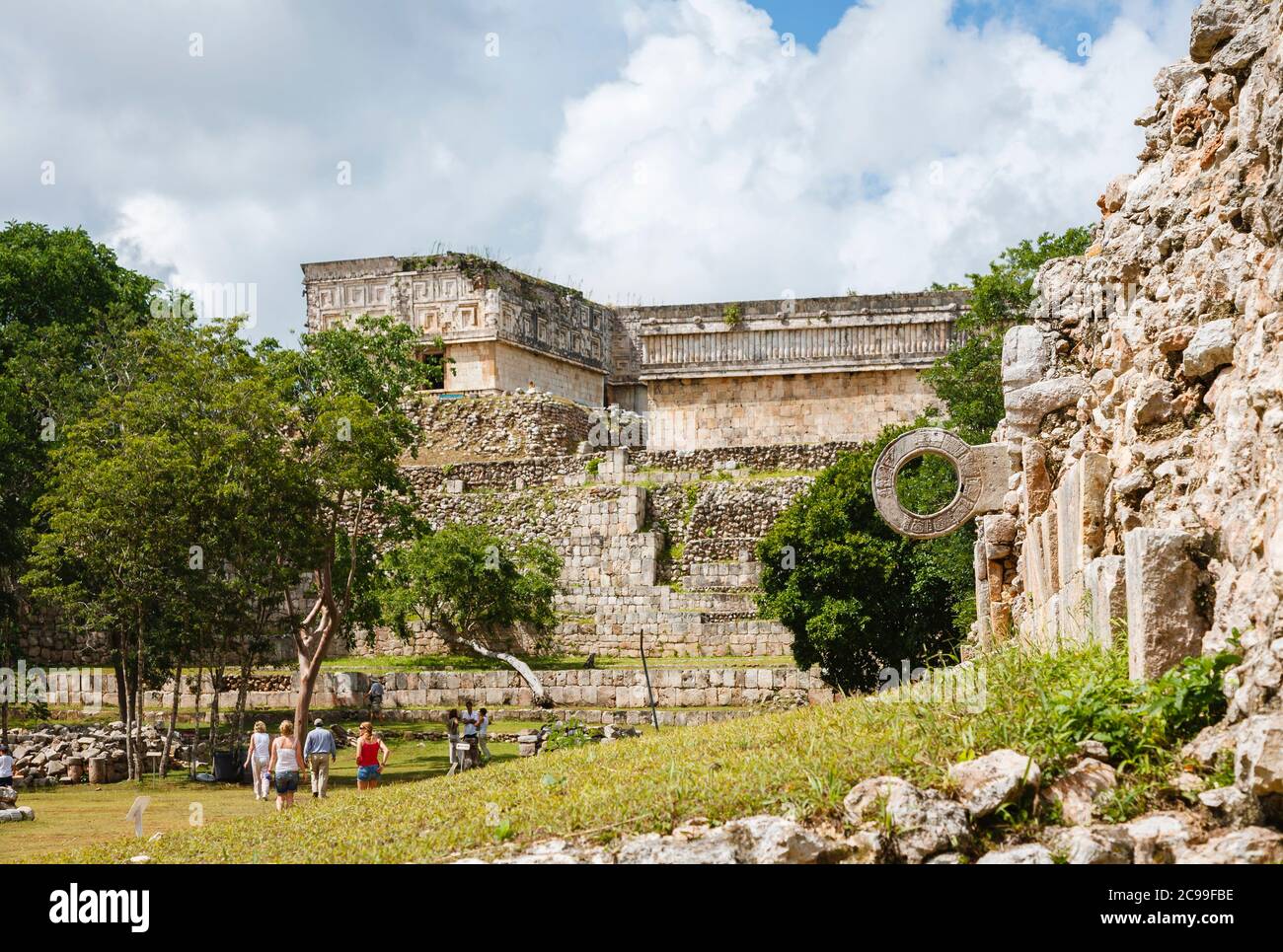 Restoration of mexican landmarks hi-res stock photography and images ...