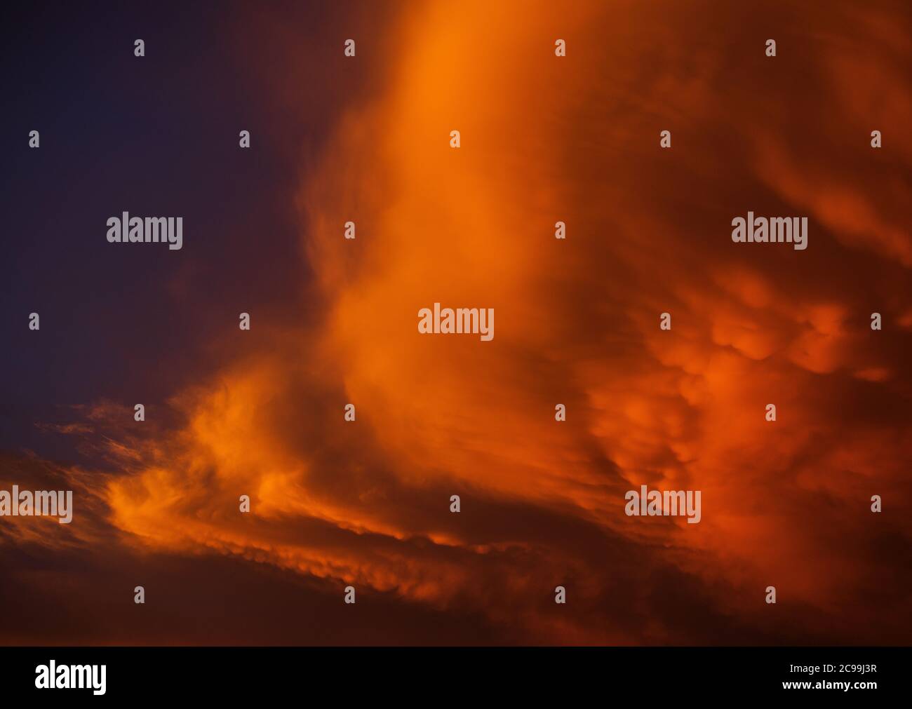 A spectacular sunset during monsoon season colors the sky, Sonoran ...