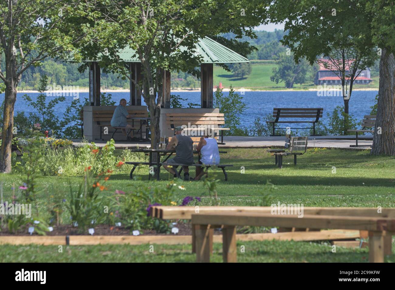 Marina park activities hi-res stock photography and images - Alamy
