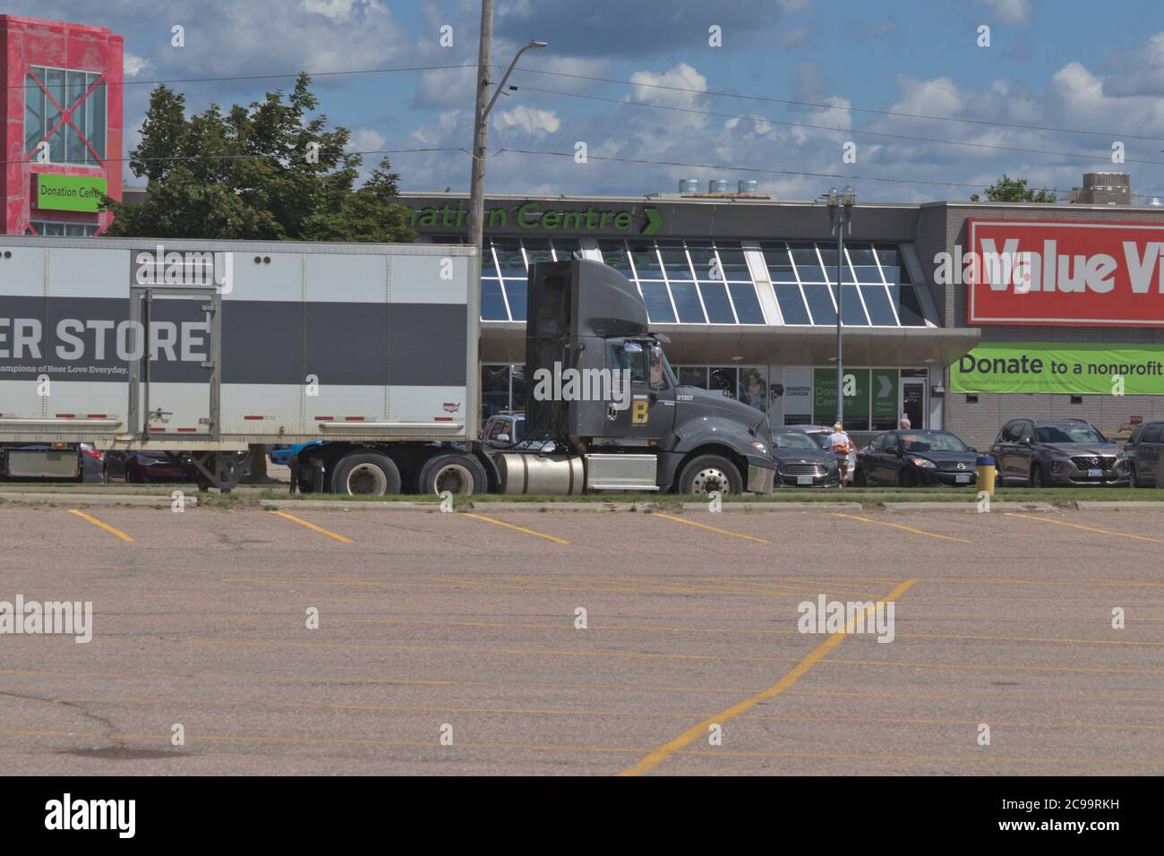 Driving through small rural town hi-res stock photography and images ...