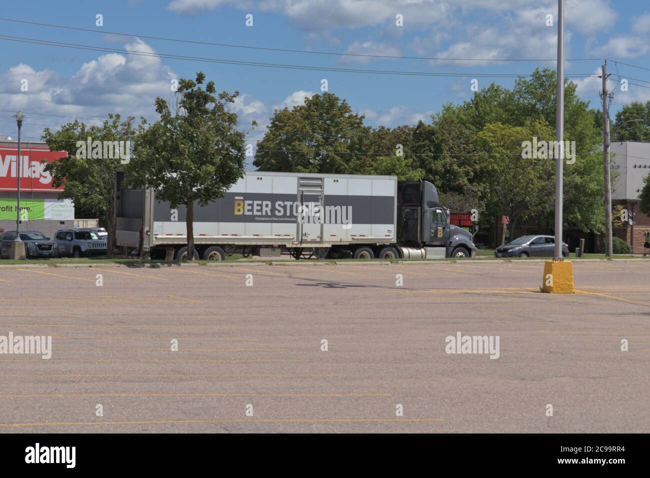 Beer store transport hi-res stock photography and images - Alamy