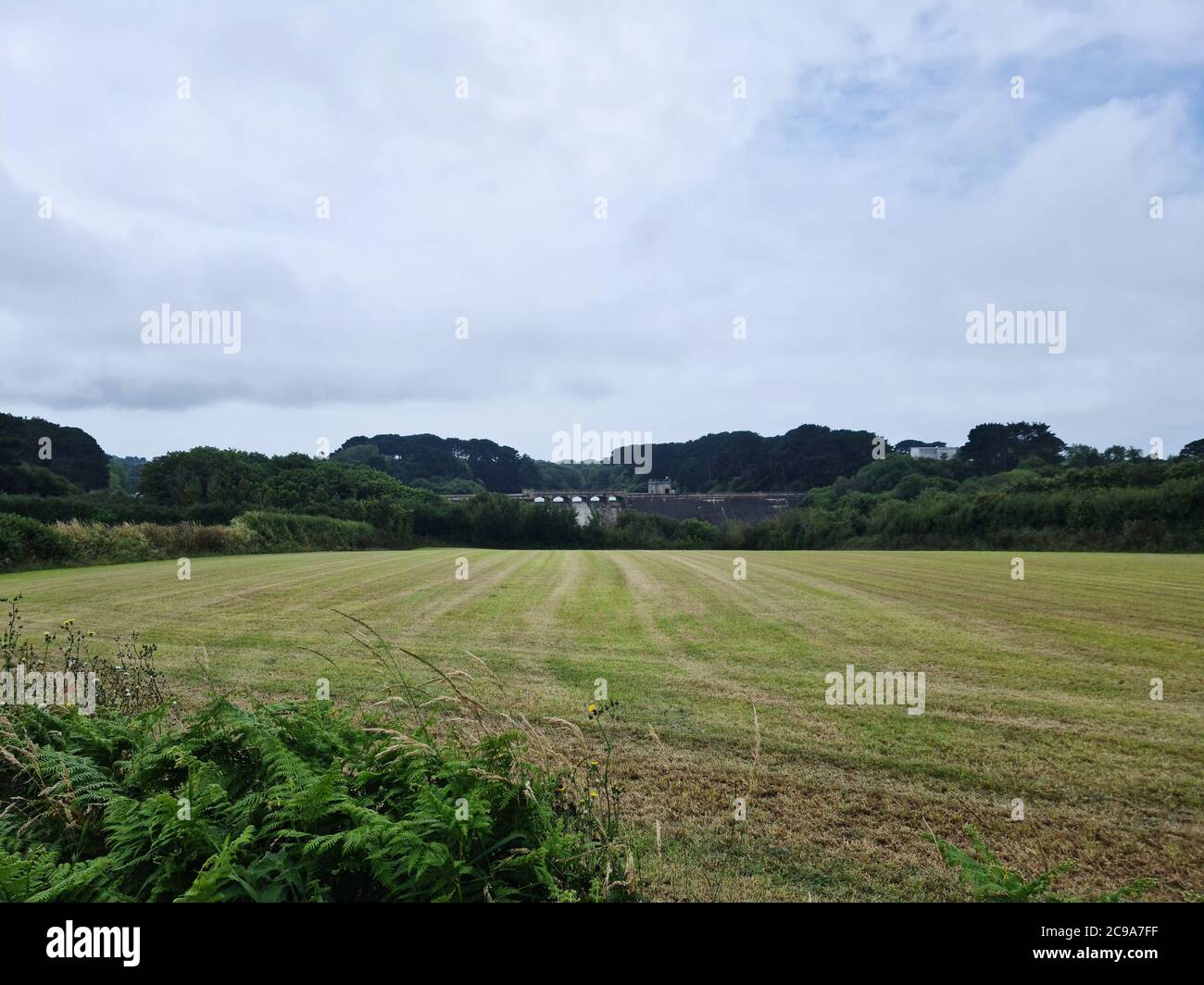 Reservoir dam channel islands hi-res stock photography and images - Alamy