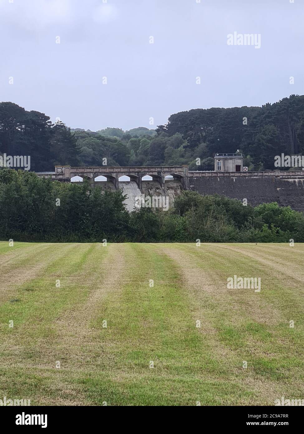 Reservoir dam channel islands hi-res stock photography and images - Alamy