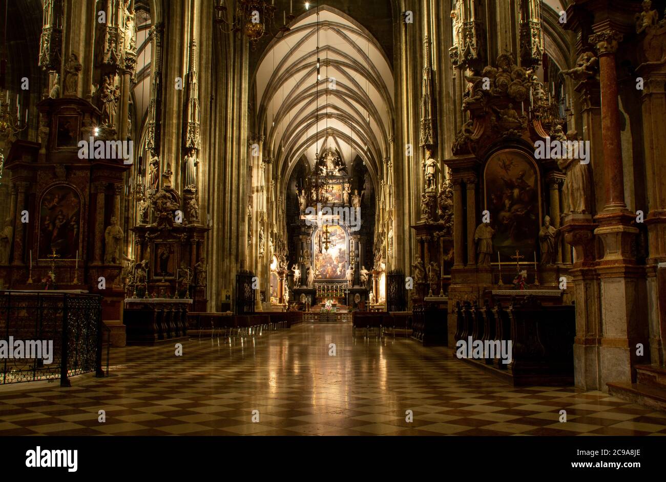 St stephan's cathedral vienna hi-res stock photography and images - Alamy