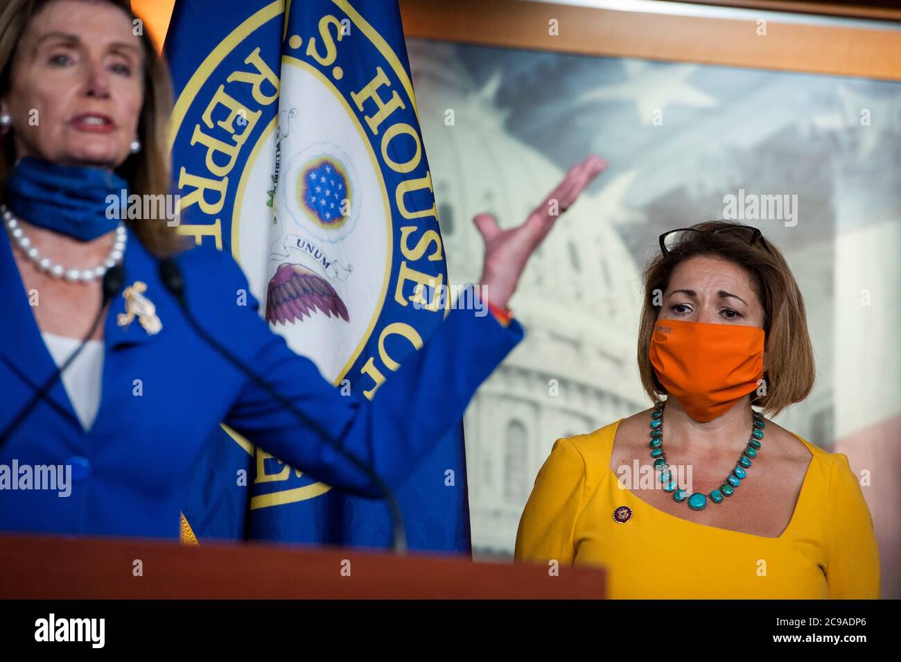 Linda sanchez 2020 hi-res stock photography and images - Alamy
