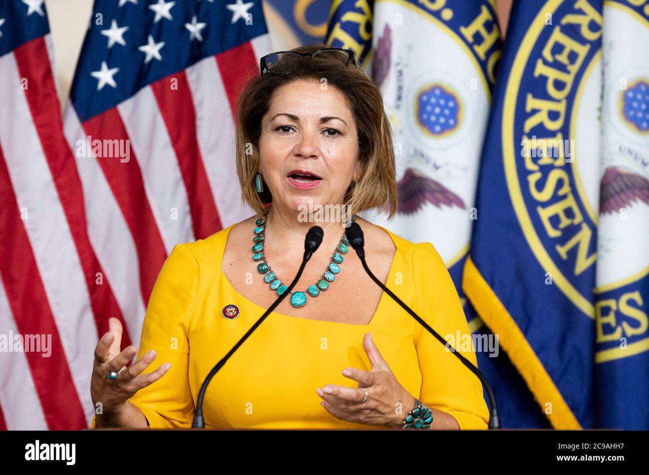 Linda sanchez 2020 hi-res stock photography and images - Alamy