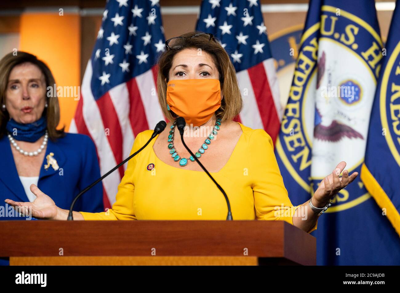 Linda sanchez 2020 hi-res stock photography and images - Alamy