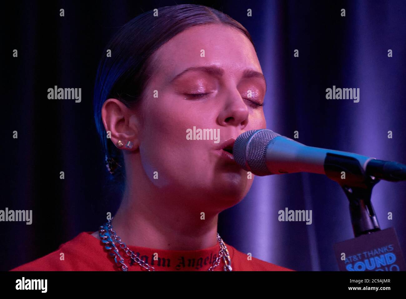 Tove lo singer hi-res stock photography and images - Alamy